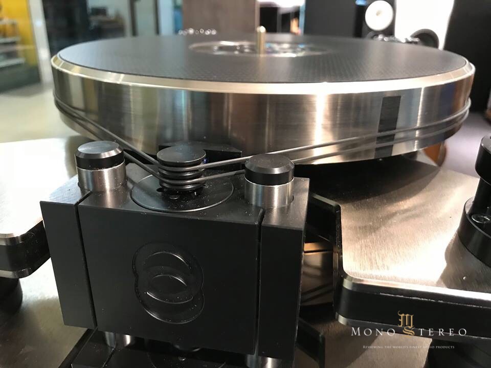 KRONOS PRO TURNTABLE INSTALLATION – M & S | Ultimate High-Fidelity
