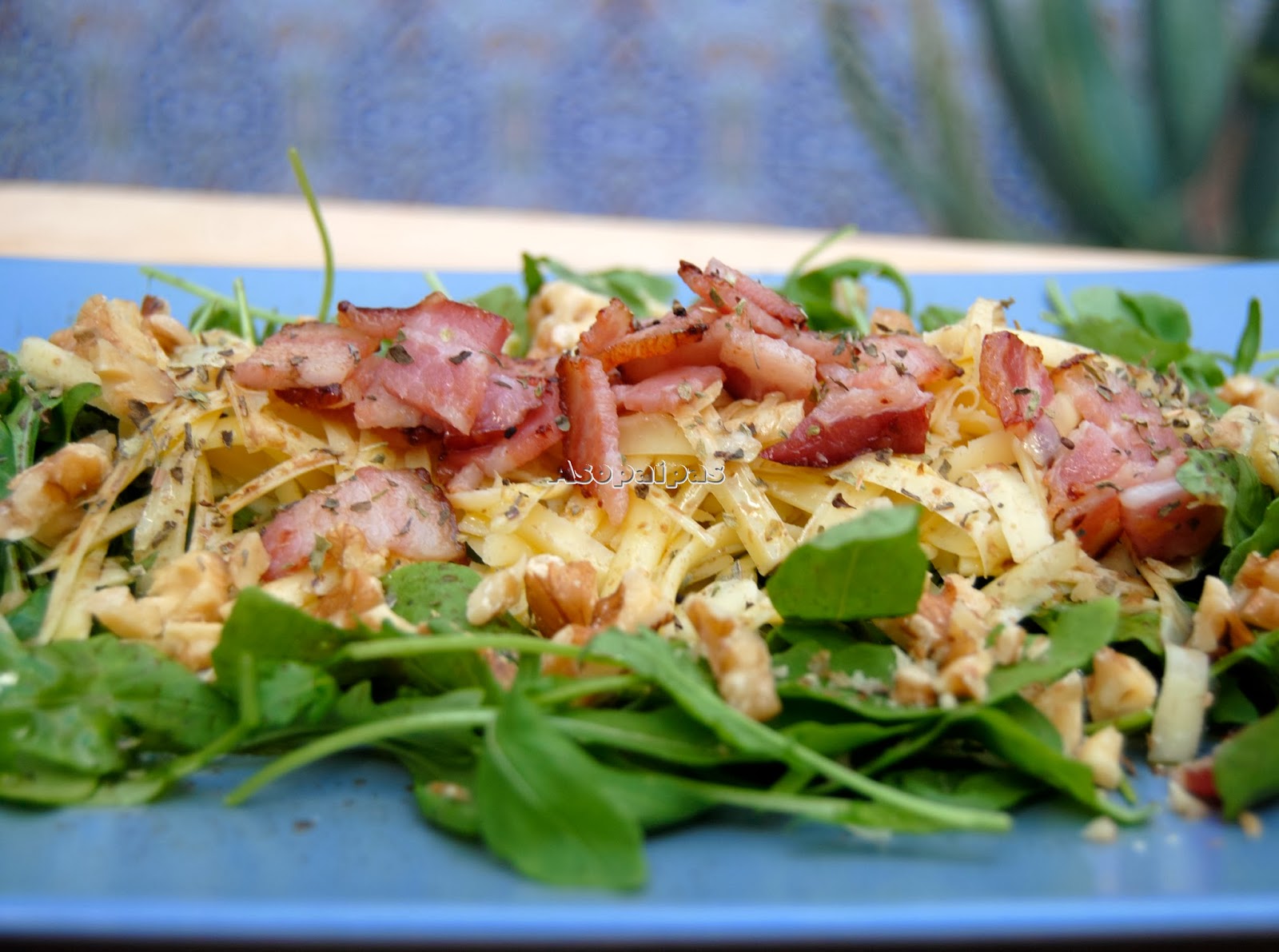 Ensalada De Rúcula Queso Cheddar Bacon Y Nueces Receta Asopaipas