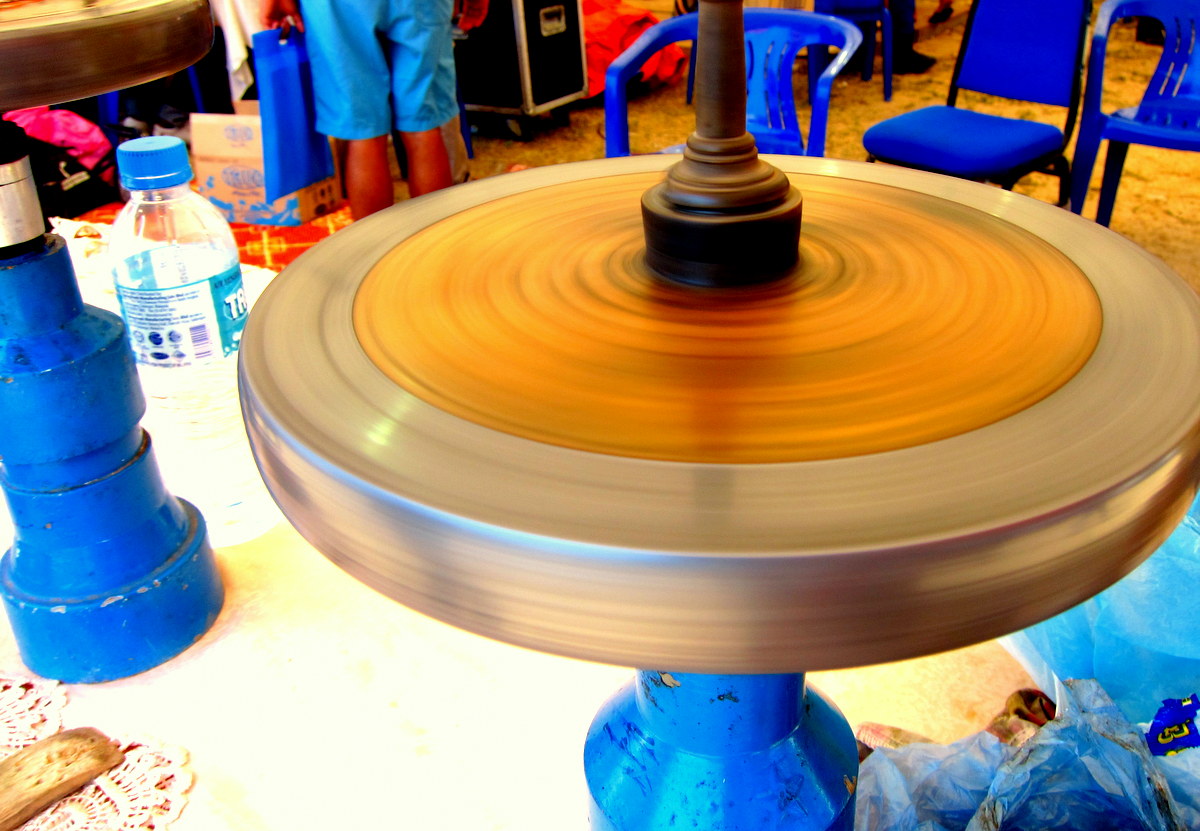 Travelholic: Gasing Uri; the Spinning Gasing of Terengganu