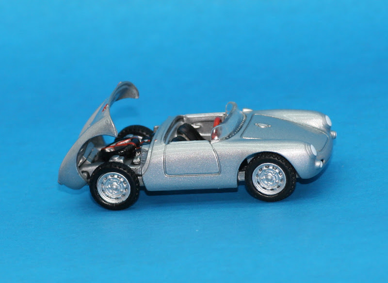 Incredible Mini Garage: Porsche 550 1956 Speedster 1/64 Hot Wheels