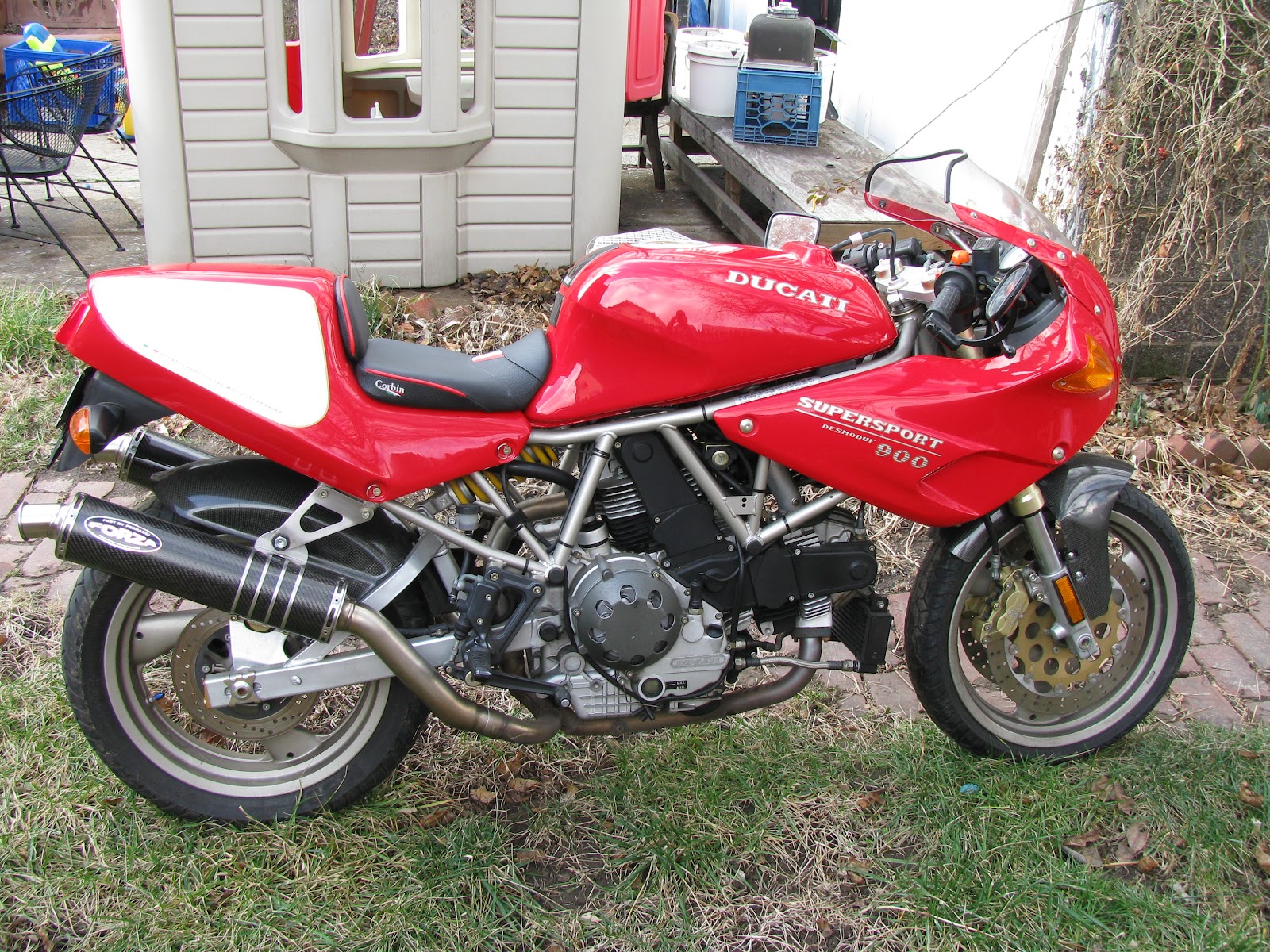 The Annex: Ducati 900ss cr