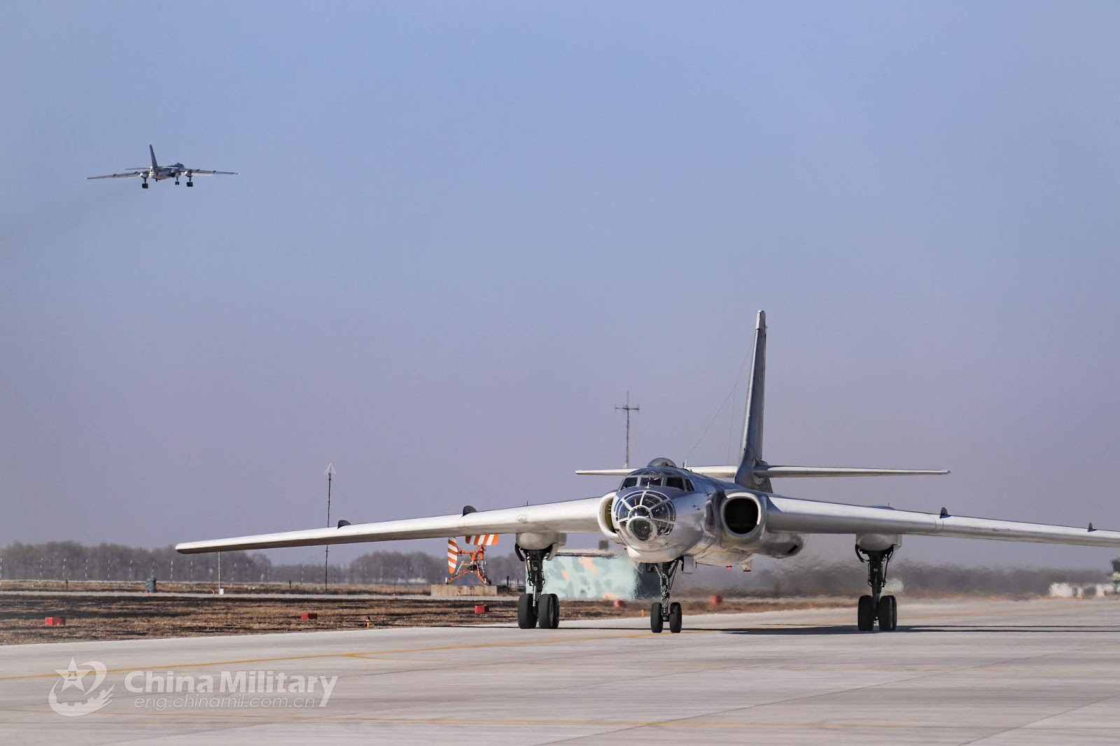 China Defense Blog: Photos of the day: Where are those older H-6 when ...