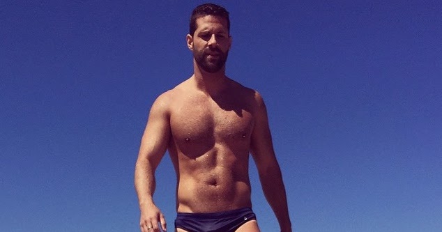 Speedo Musings: Beach Walk