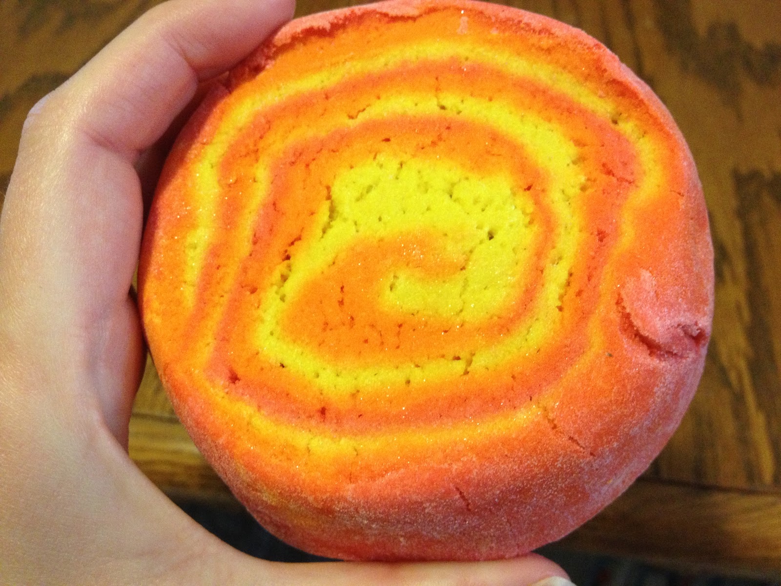 Beauty in the Breakdown: Lush The Brightside Bubble Bar Review