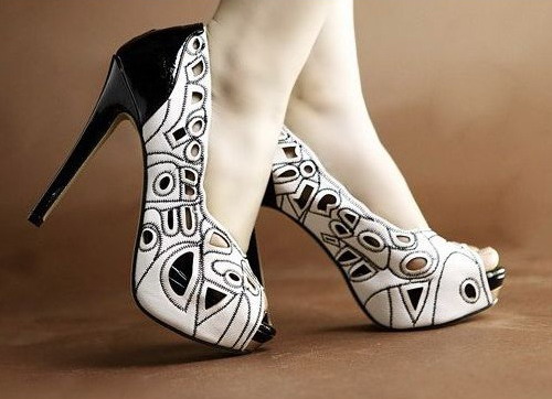 Some Tips to Choose and Wear Open Toe Shoes - Fashion Style Trends