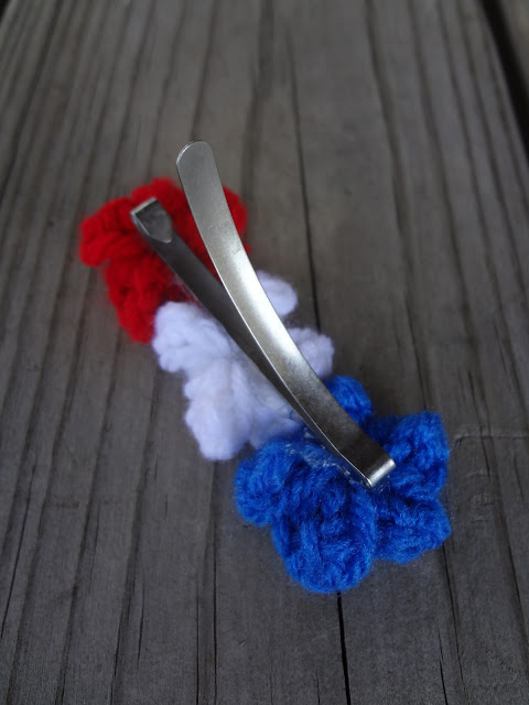 Fiber Flux: Red, White, & Pretty Barrettes, Free Crochet Pattern + Video