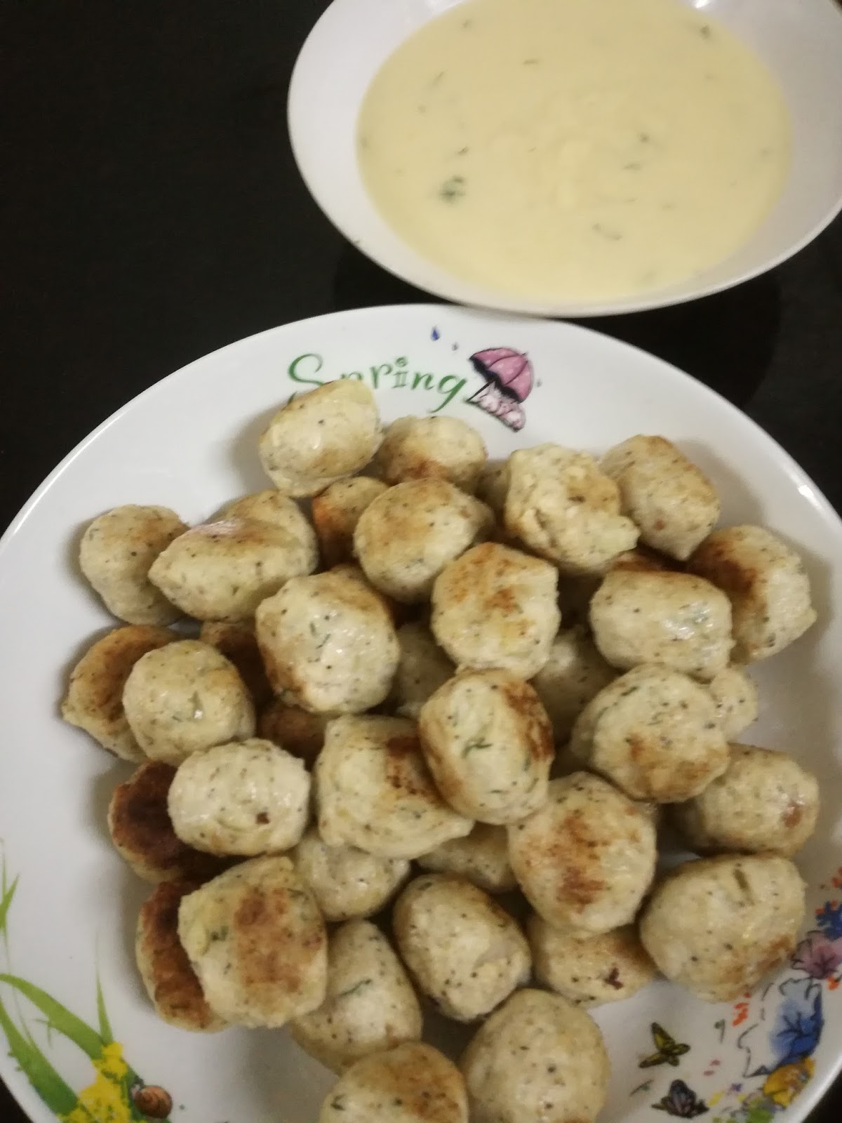 Enak Rasa Dari Dapur Kim: Bebola Ayam Dan Sos Putih