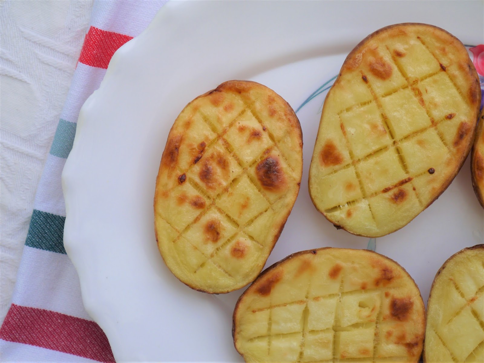 This Muslim Girl Bakes: Criss-Cross Potatoes.