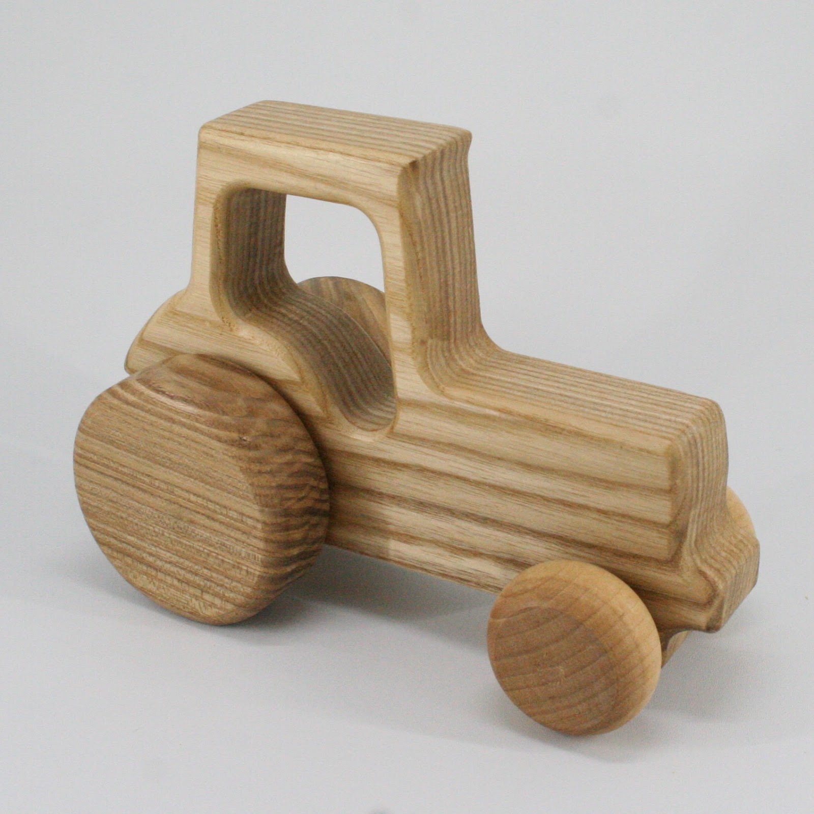 Lotes Wooden Toys Family: Tractors