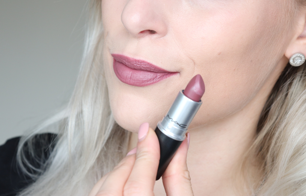 MAC Lipstick - Soar Review - mrsannabradshaw