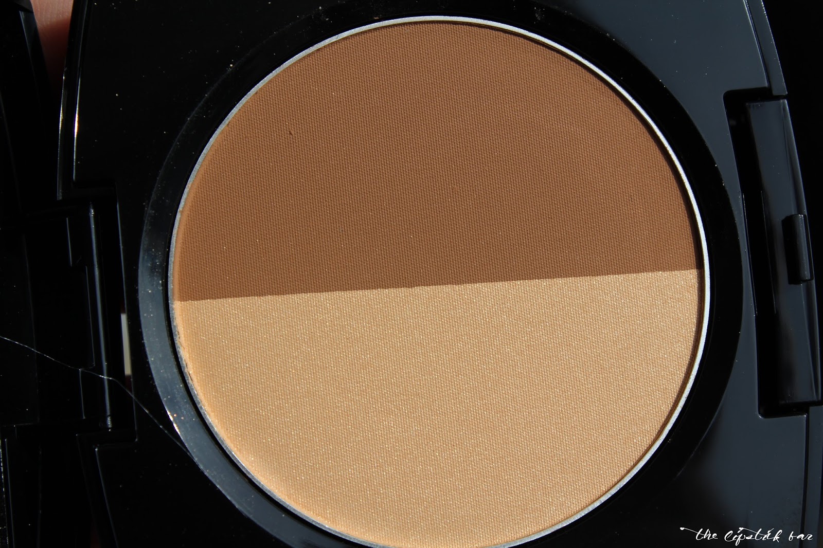 AVON CONTOUR DUO - The Lipstick Bar