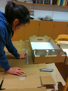 Matkult: En ritning i skala 1:20 och en modell på lägenheten.