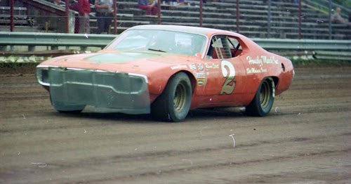 Midwest Racing Archives: 1974 - Stott Bounces in First at Sedalia