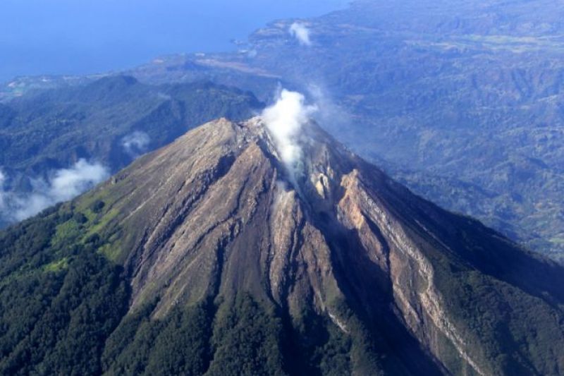 Misteri menuju puncak sejati, Gunung Raung di jawa timur - JDlines.com