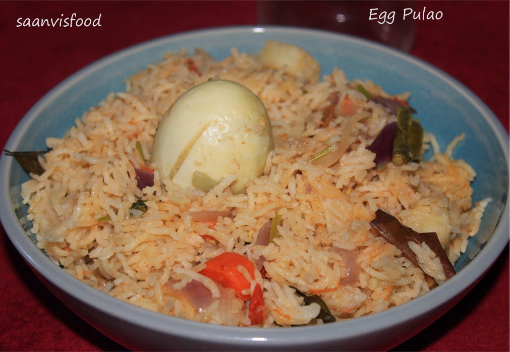 Saanvis food: Egg Pulao