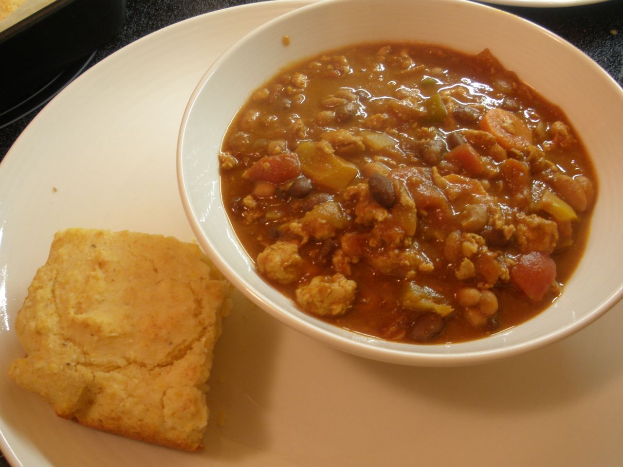 the half cut cook: Chicken Chili Con Carne