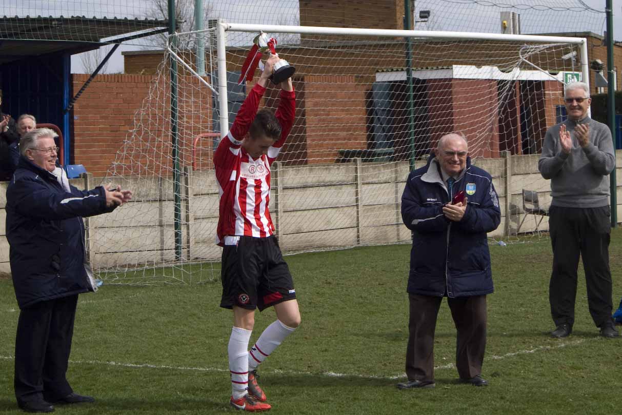 No Clash Of Colours: 14 April 2013 - Sheffield United Junior Blades U16 ...