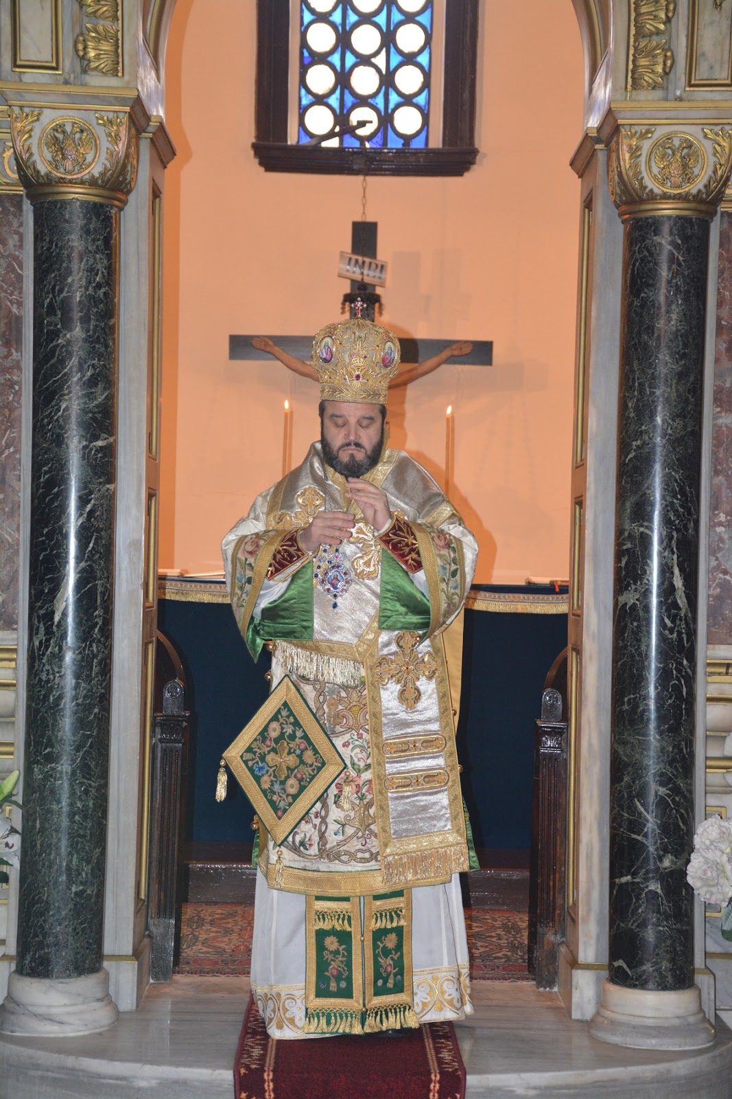 ΦΩΣ ΦΑΝΑΡΙΟΥ: ΤΑ ΟΝΟΜΑΣΤΗΡΙΑ ΤΟΥ ΜΗΤΡΟΠΟΛΙΤΟΥ ΣΗΛΥΒΡΙΑΣ ΜΑΞΙΜΟΥ (ΦΩΤΟ)