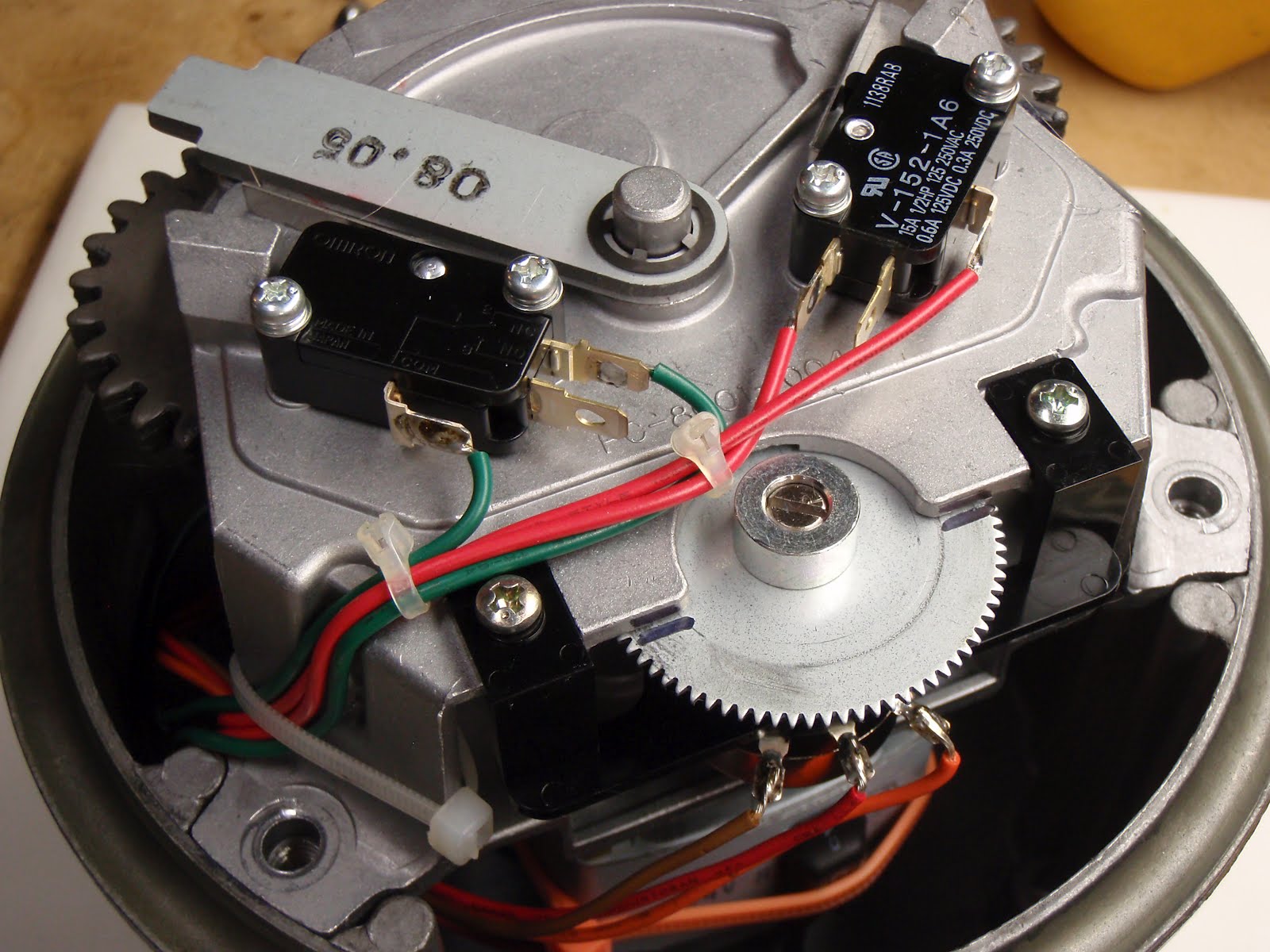 KB5WIA Amateur Radio: Yaesu G5500 Rotator Motor Repair