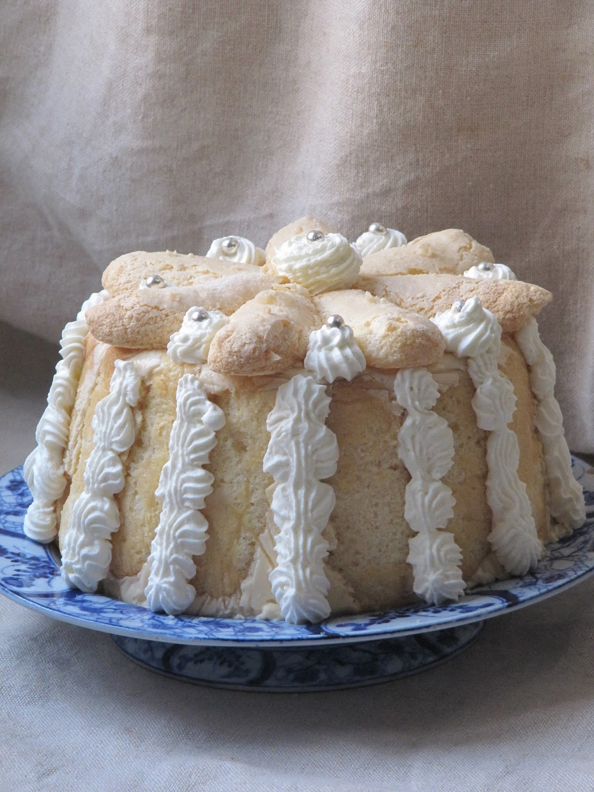 La cuisine d'ici et d'ISCA: Charlotte à la russe