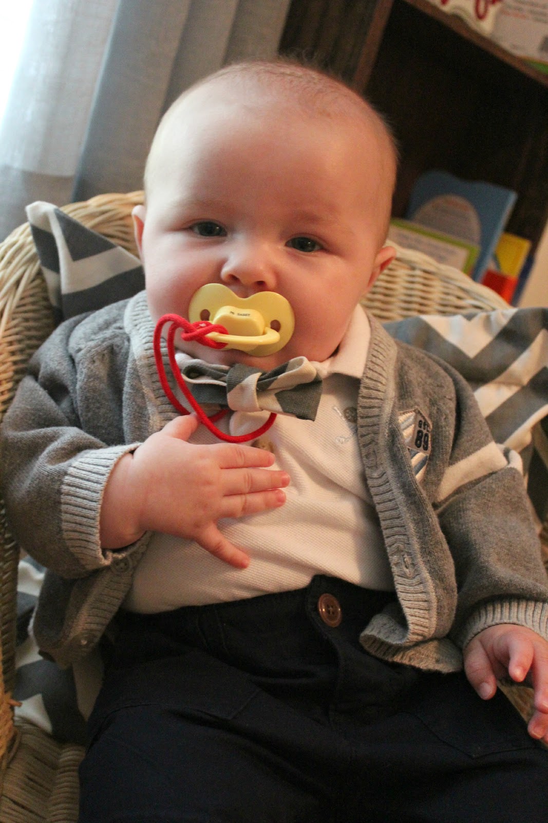 Fun with the Fullwoods: DIY (no sew) Bow Tie Pacifier Clip