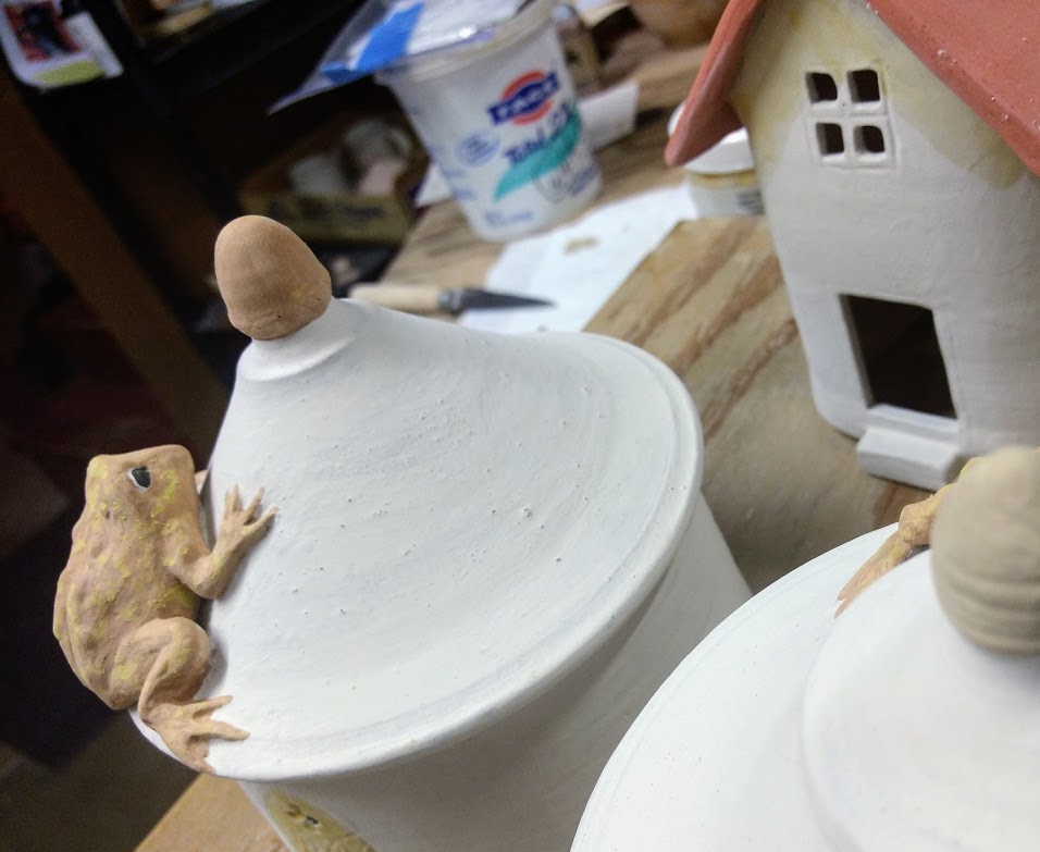 Acorn Pottery: Toad houses...with toads