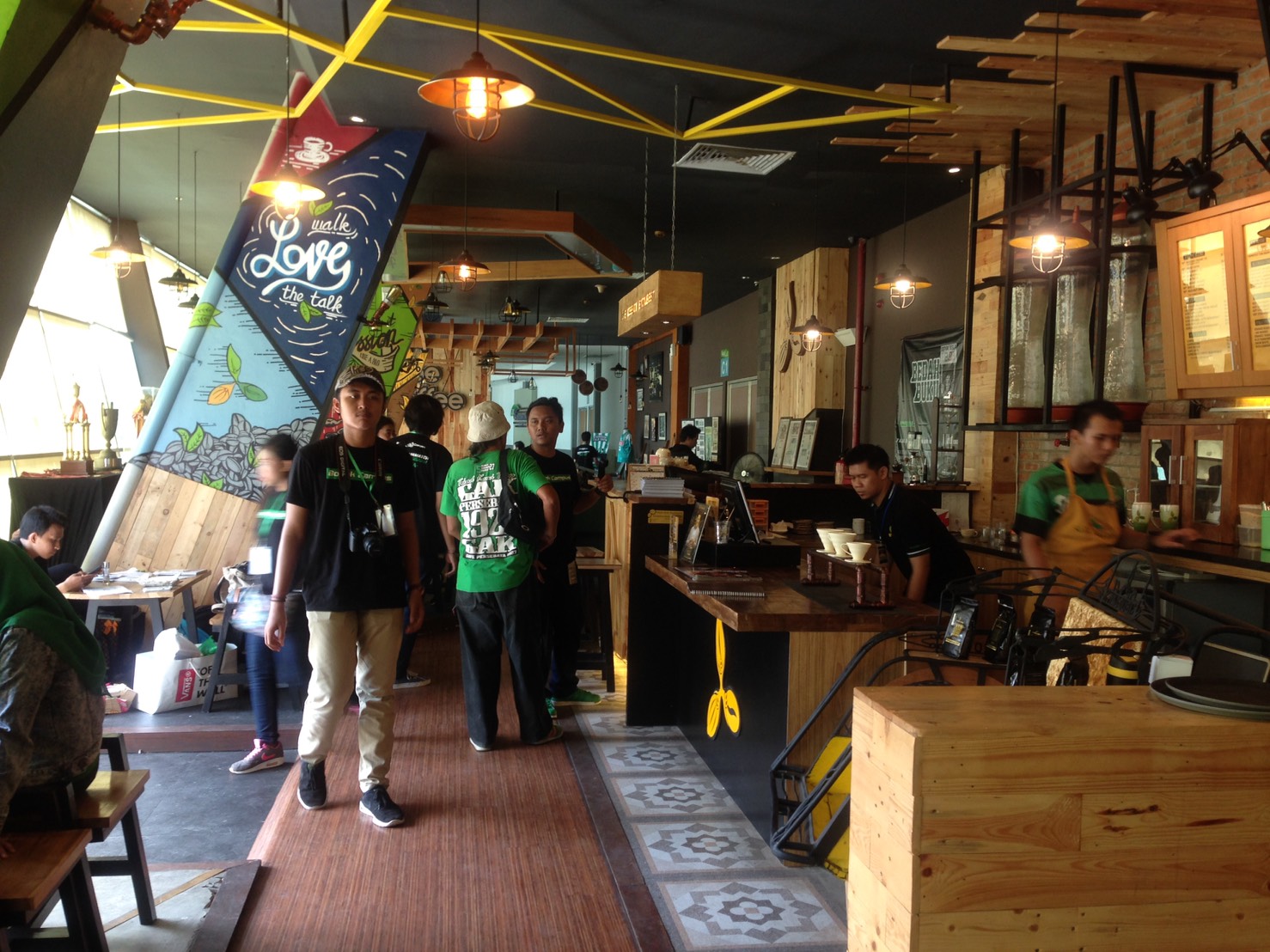 Airlangga Bonek University: Mahakarya Bonek Campus "History of Persebaya"