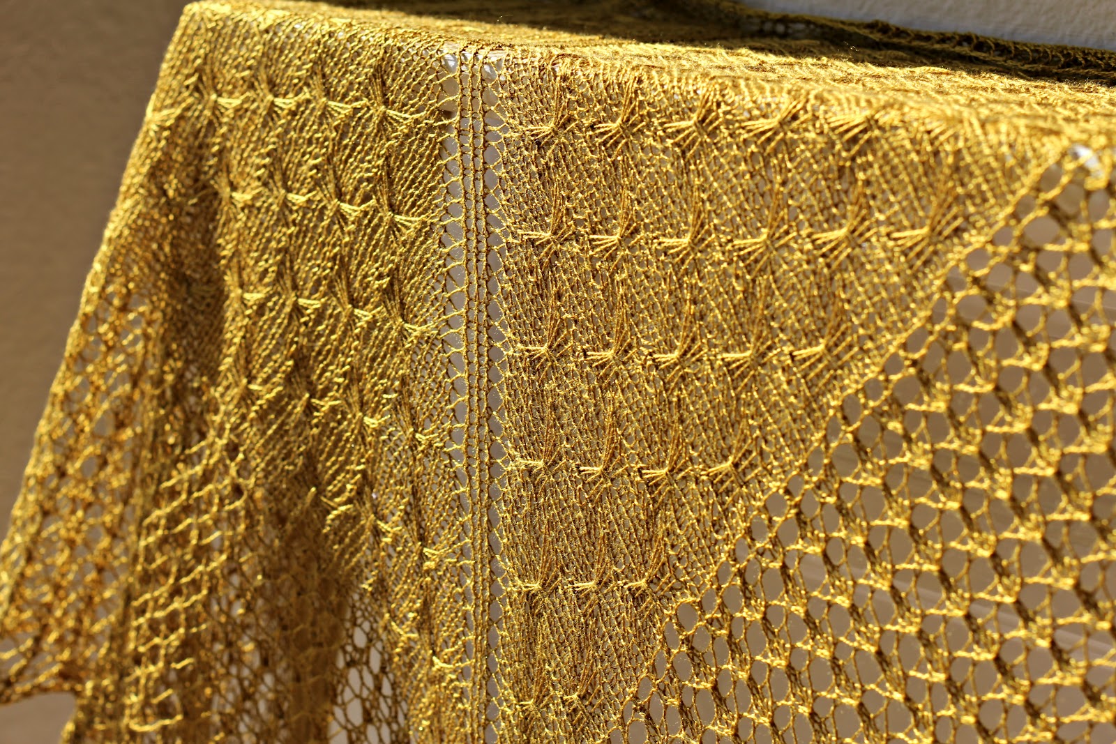 KGThreads blog: Release: Butterflies in Nets Pattern