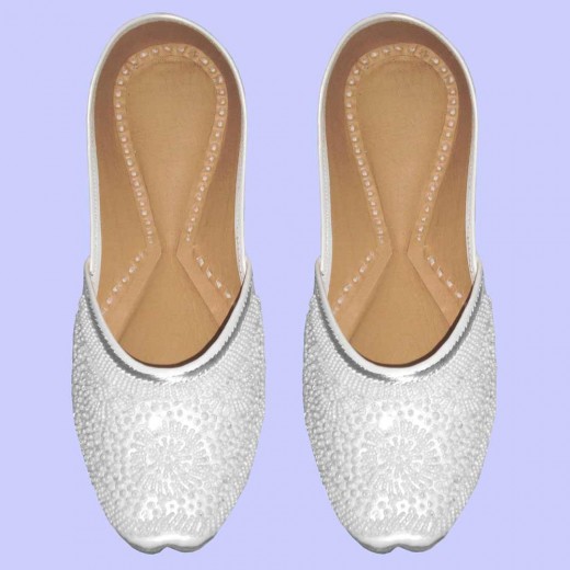 Flair That Inspires: Pakistani Multani Khussa Shoes