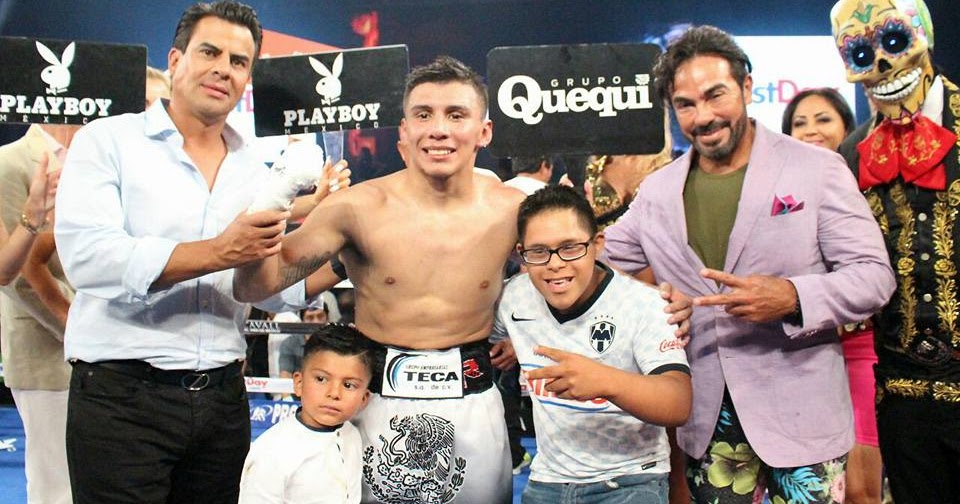 De La Calle Boxing: 'CHIHUAS' A UN PASO DEL CAMPEONATO DEL MUNDO