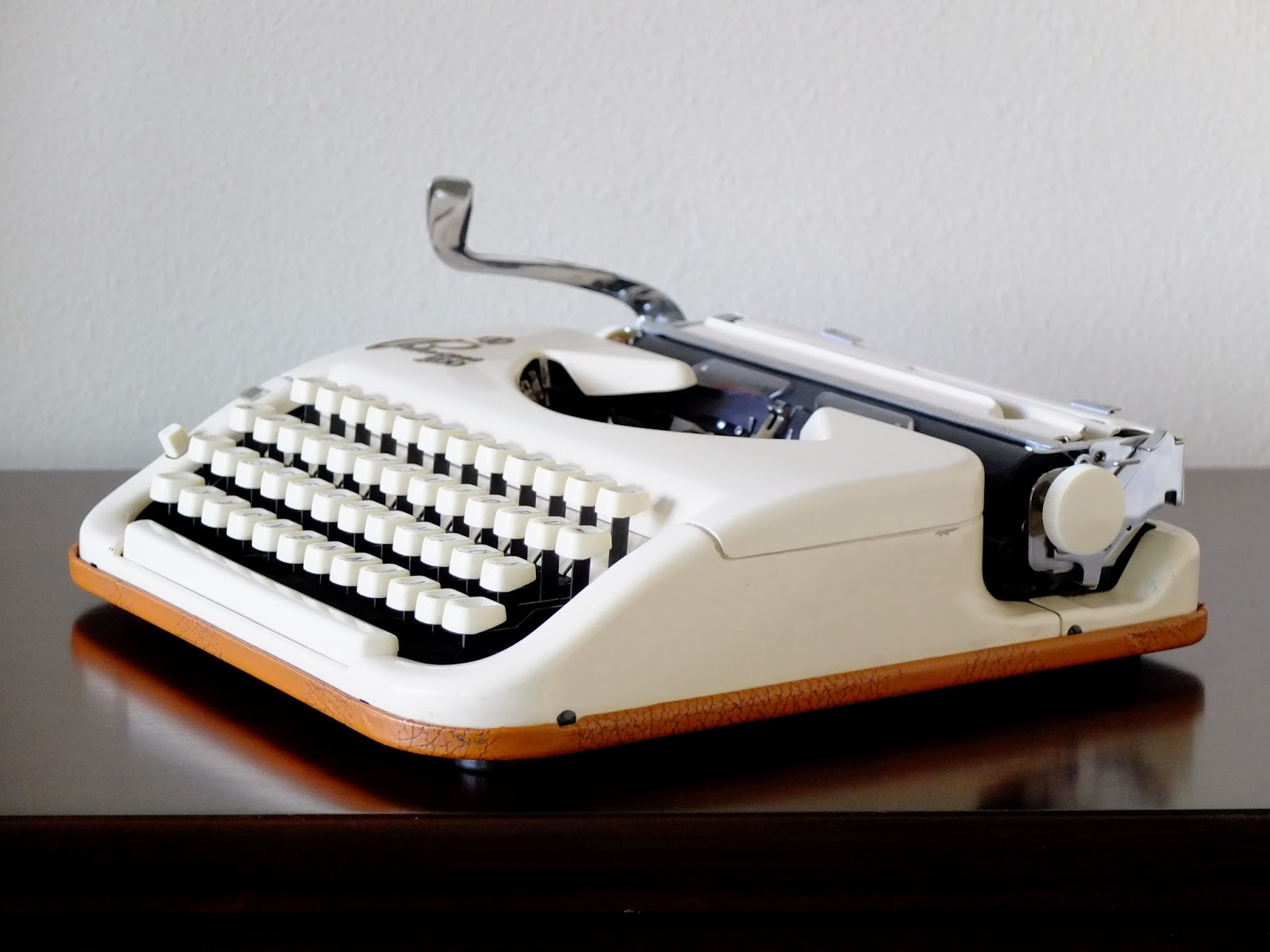 x over it: Some call this the best flat typewriter