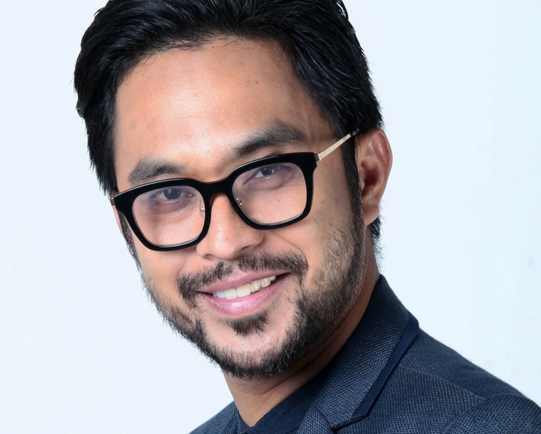 PENYANYI LELAKI PALING BERJAYA DI MALAYSIA SEPANJANG ZAMAN - GALAKSIVIRAL