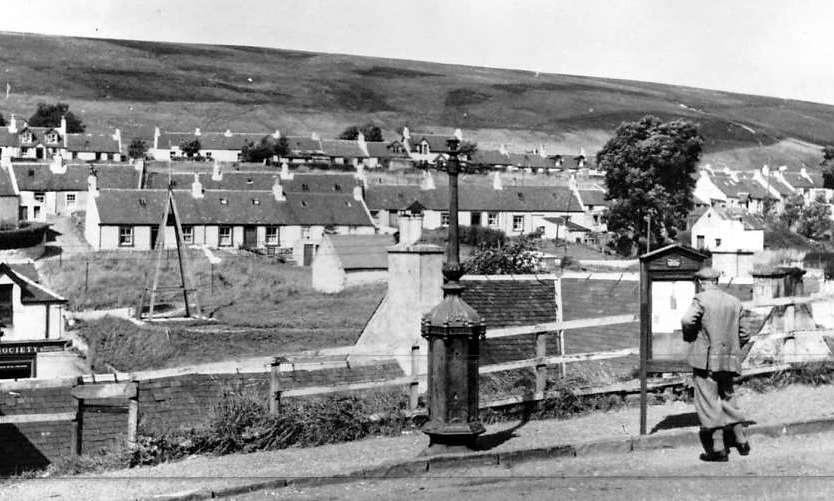 Tour Scotland: Old Travel Blog Photograph Miners Cottages Leadhills ...