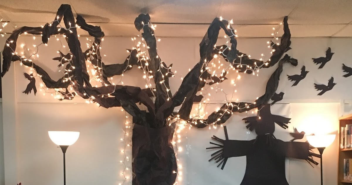 Library Displays: Fall into a good book!