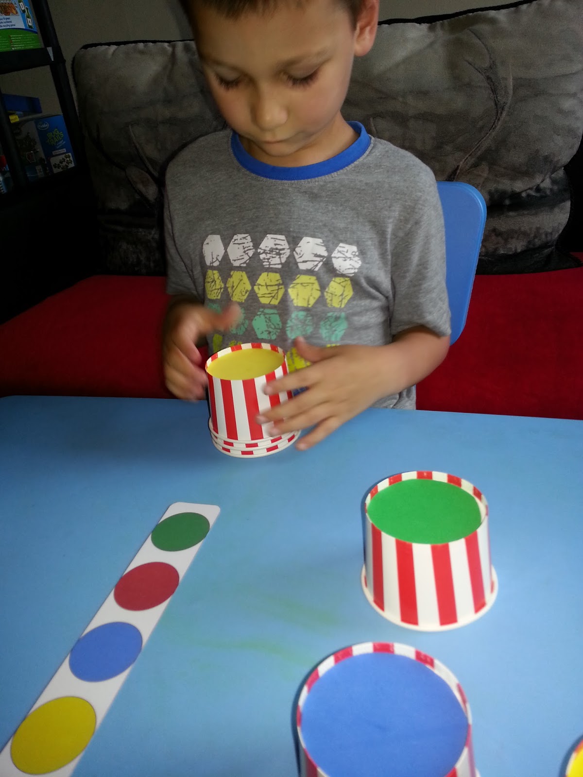 Gra DIY "Wzorowe kubki" PROJEKT "Grajmy"