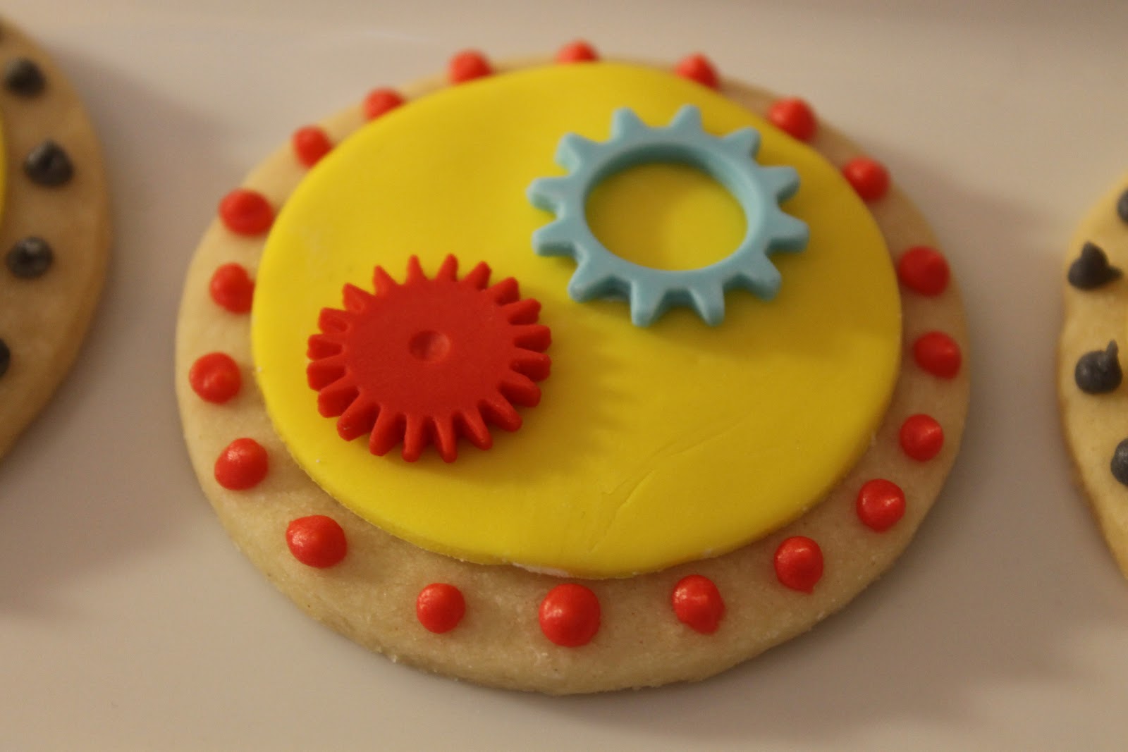 The Pastry Tip: Robot Birthday Party