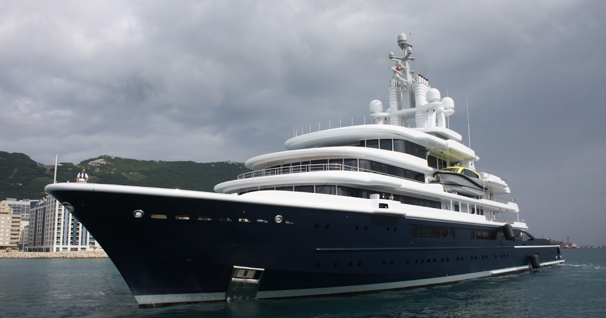 LUNA SUPERYACHT PHOTOS | Marine Vessel Traffic