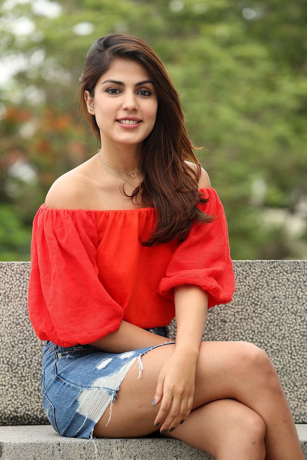 DESI ACTRESS PICTURES: Rhea Chakraborty Displays Her Sexy Legs and ...