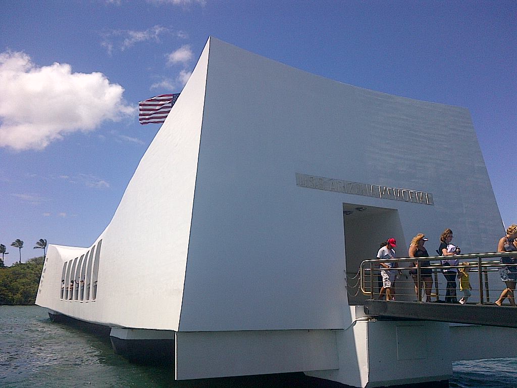 The Griffiths in Hawaii: Pearl Harbor - USS Arizona