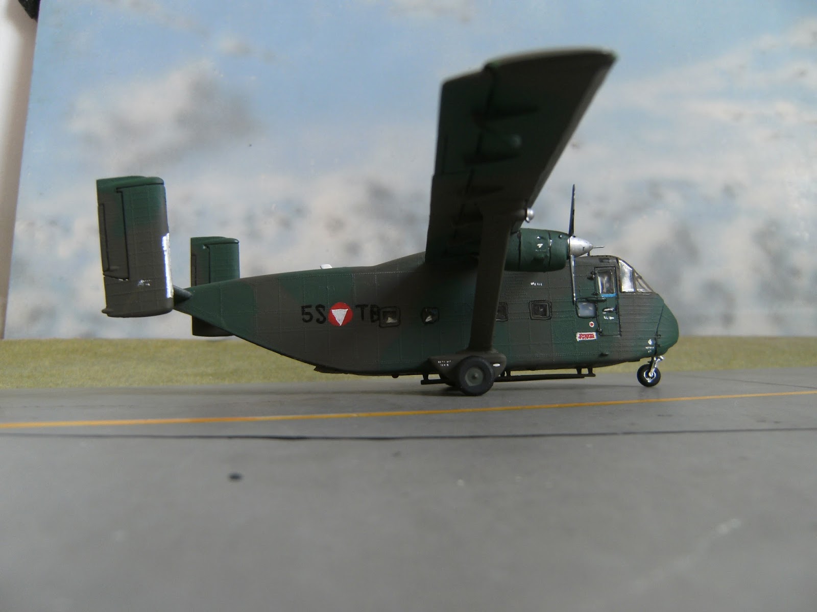 Happyscale-Modellbau: Short SC.7 Skyvan - restored Airfix-kit built in ...