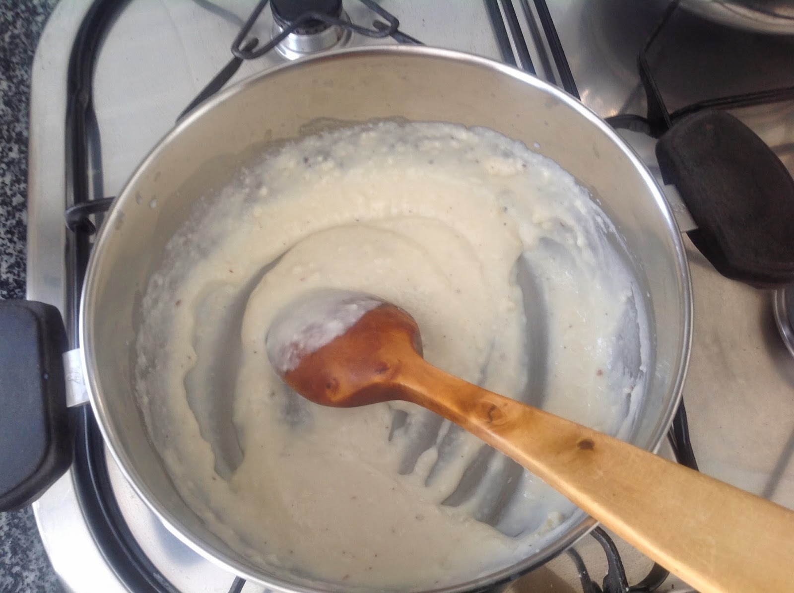 Mediterrània: cuina de sempre: Salsa beixamel