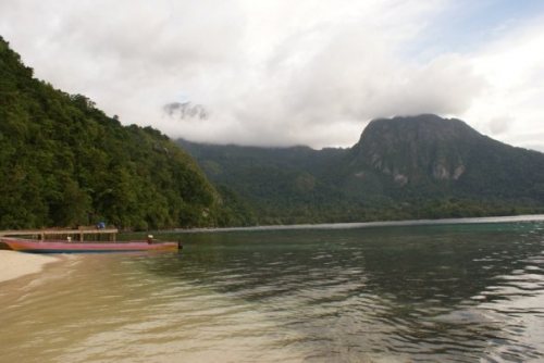 Indonesia Latuconsina: Pantai Ora - Surga Dunia di Maluku