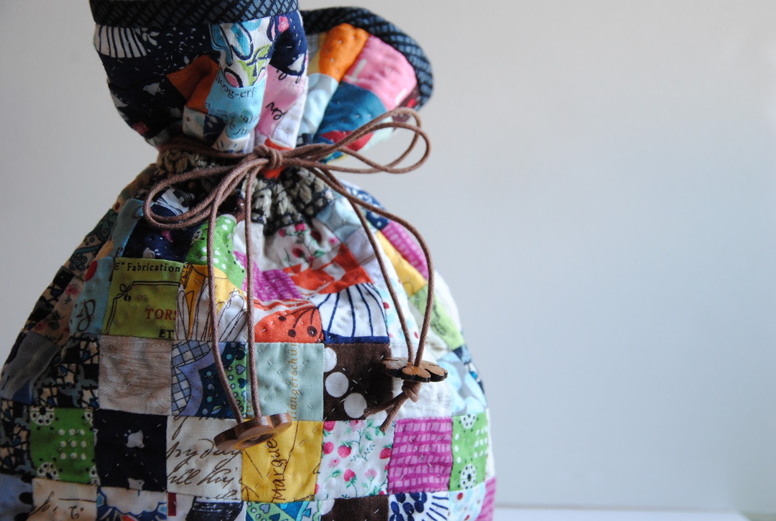 1/4" mark: Random: My kin-cha-ku aka {drawstring bag}