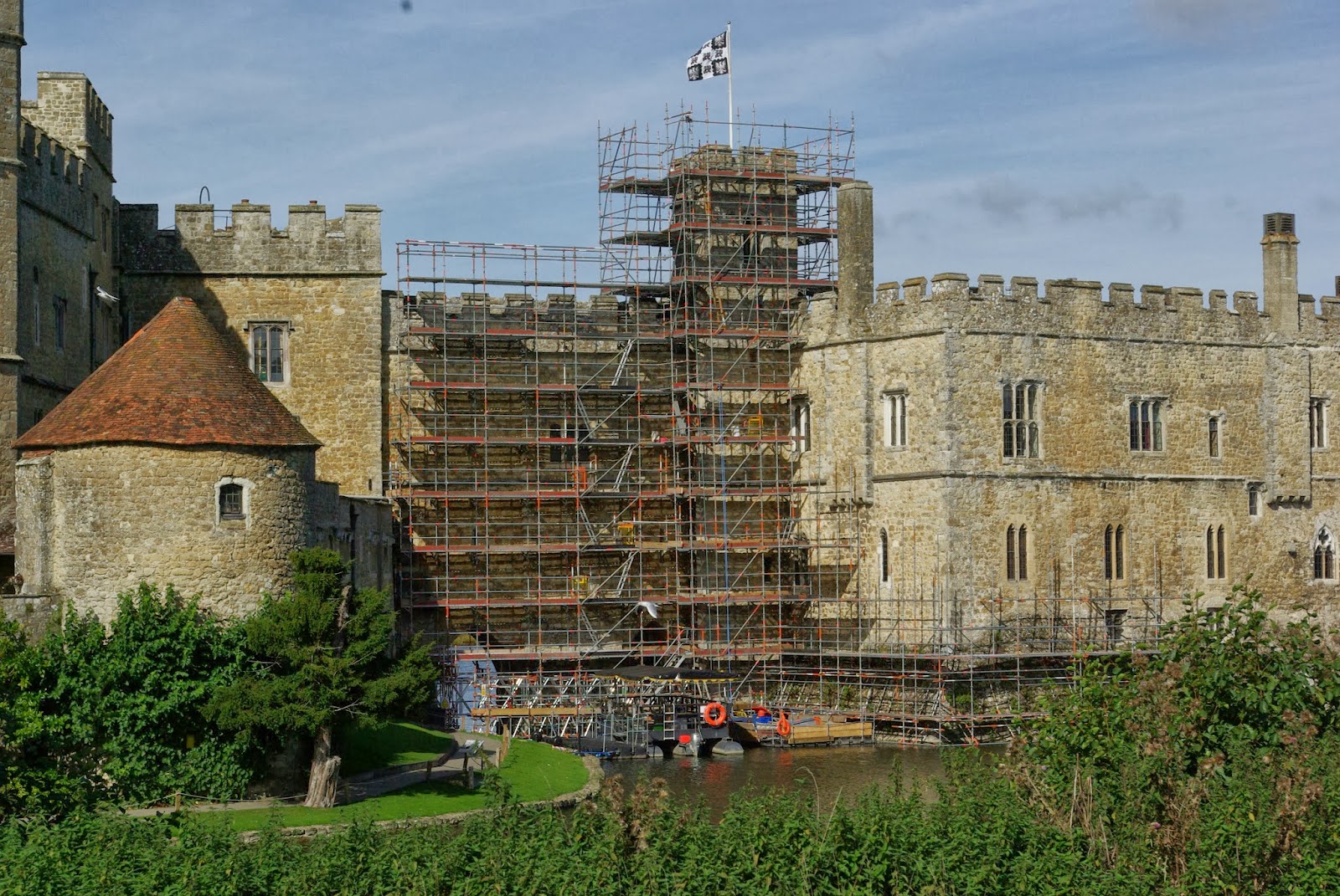Leeds Castle Blog: Preserving Leeds Castle: The Gloriette Masonry Repairs