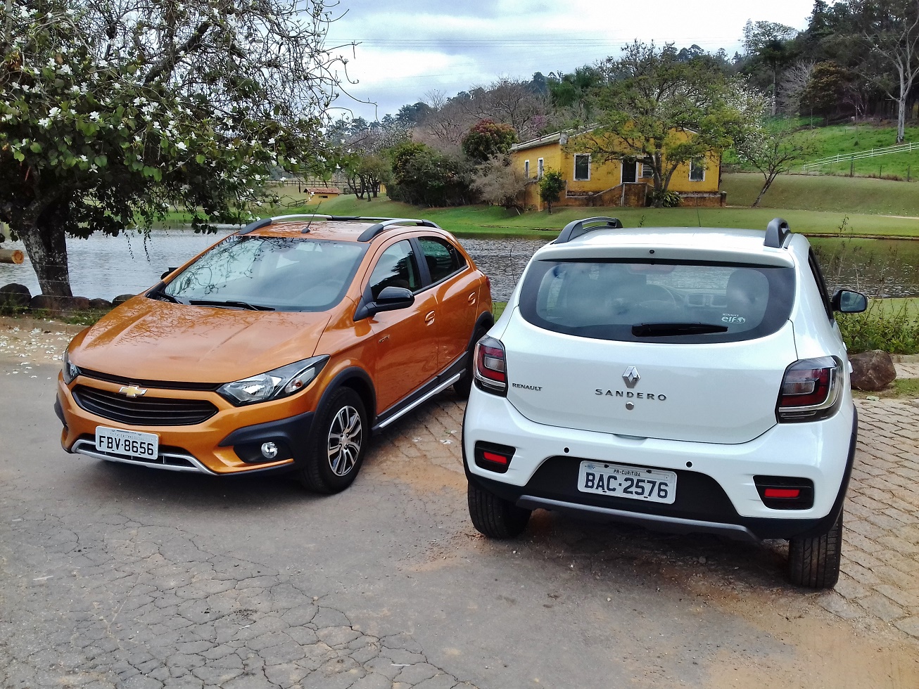 RACIONAUTO: CHEVROLET ONIX ACTIV ENFRENTA RENAULT SANDERO STEPWAY RIP CURL