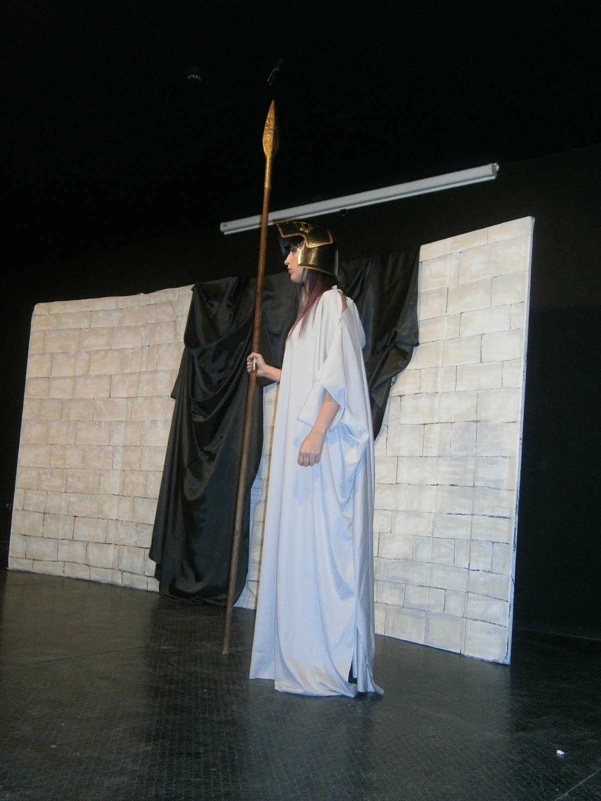 KAROUSOS ART CRITICS: ΕΝΤΥΠΩΣΙΑΣΕ Η ΟΠΕΡΑ ΠΡΟΜΗΘΕΑΣ ΔΕΣΜΩΤΗΣ ΣΤΟ 1ο ...