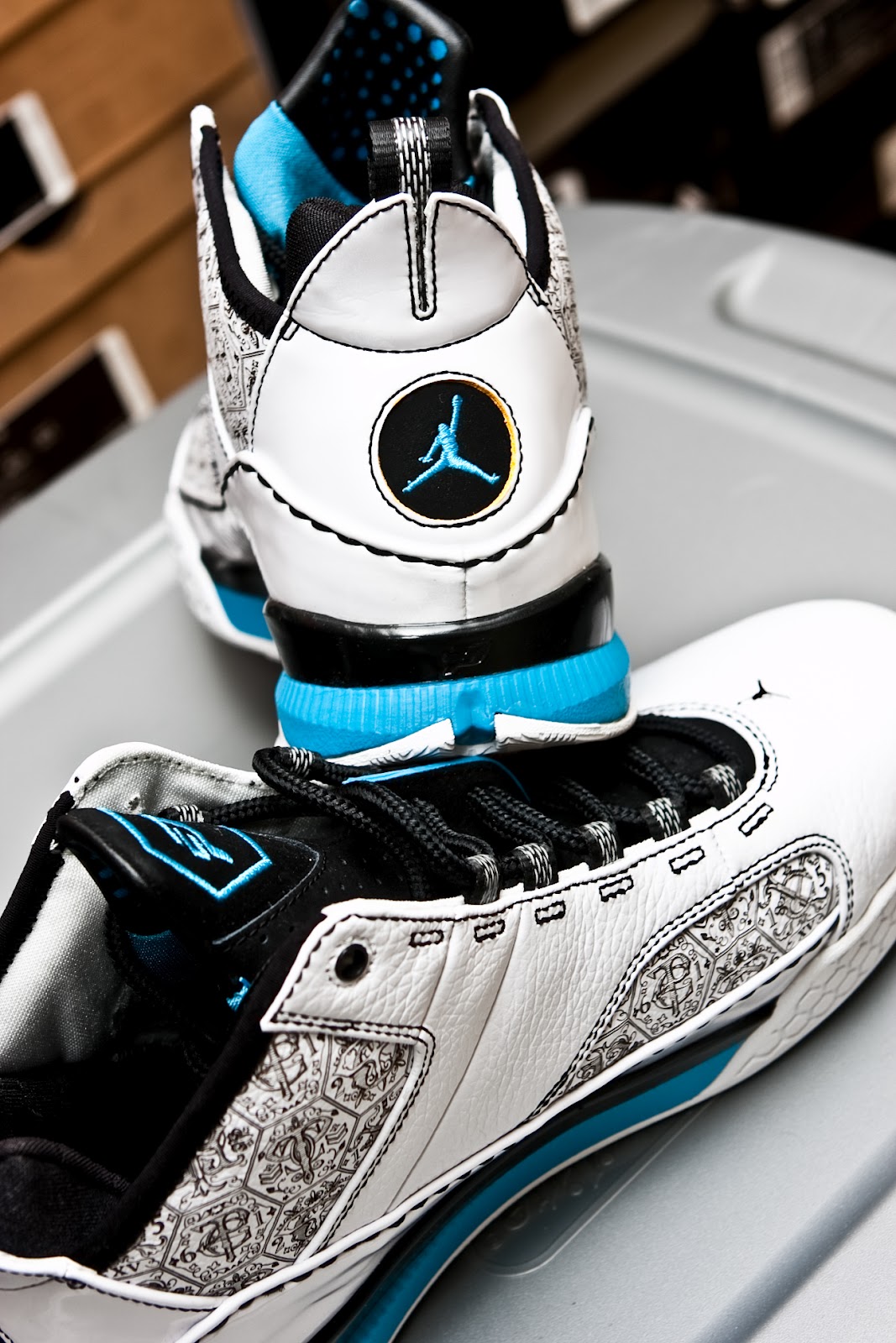 HoopFader's Nutshell: Jordan CP3 III