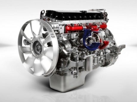 FPT Industrial apresente motor Cursor 13 de 560cv no novo Iveco Hi-Way