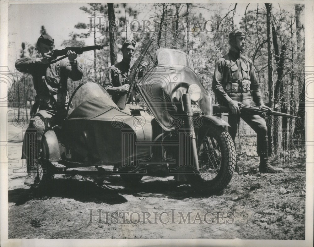 Nostalgia on Wheels: Harley Davidson Motorcycles at War - WWII