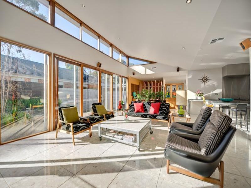 Banyule Modern: Back in Fasham